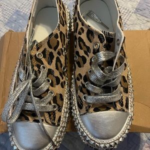 conv | Shoes | Animal Cheetah Leopard Print Converse Style But Not ...